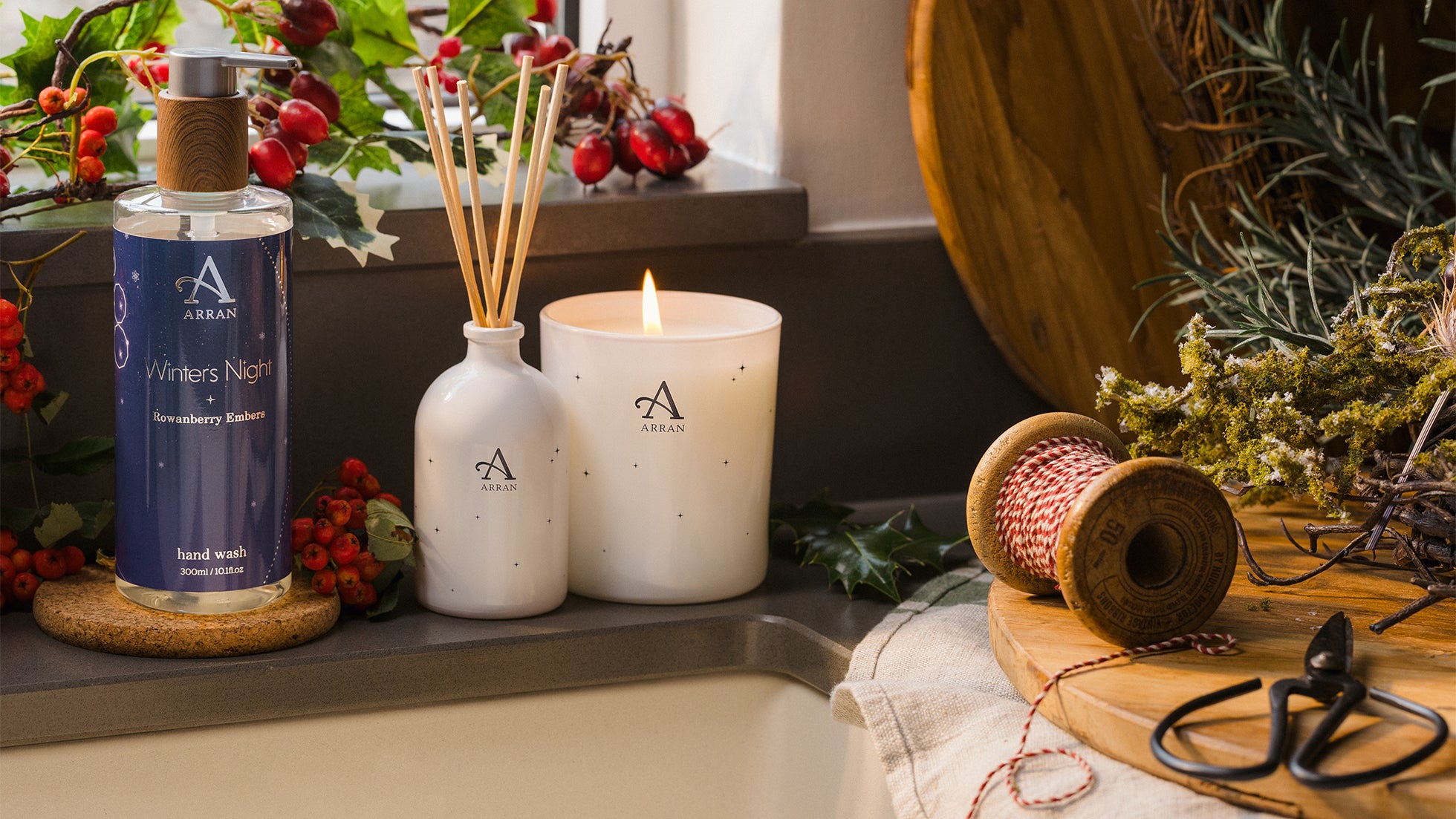 Christmas Scent Candles: A Guide to the Most Festive Fragrances – ARRAN ...